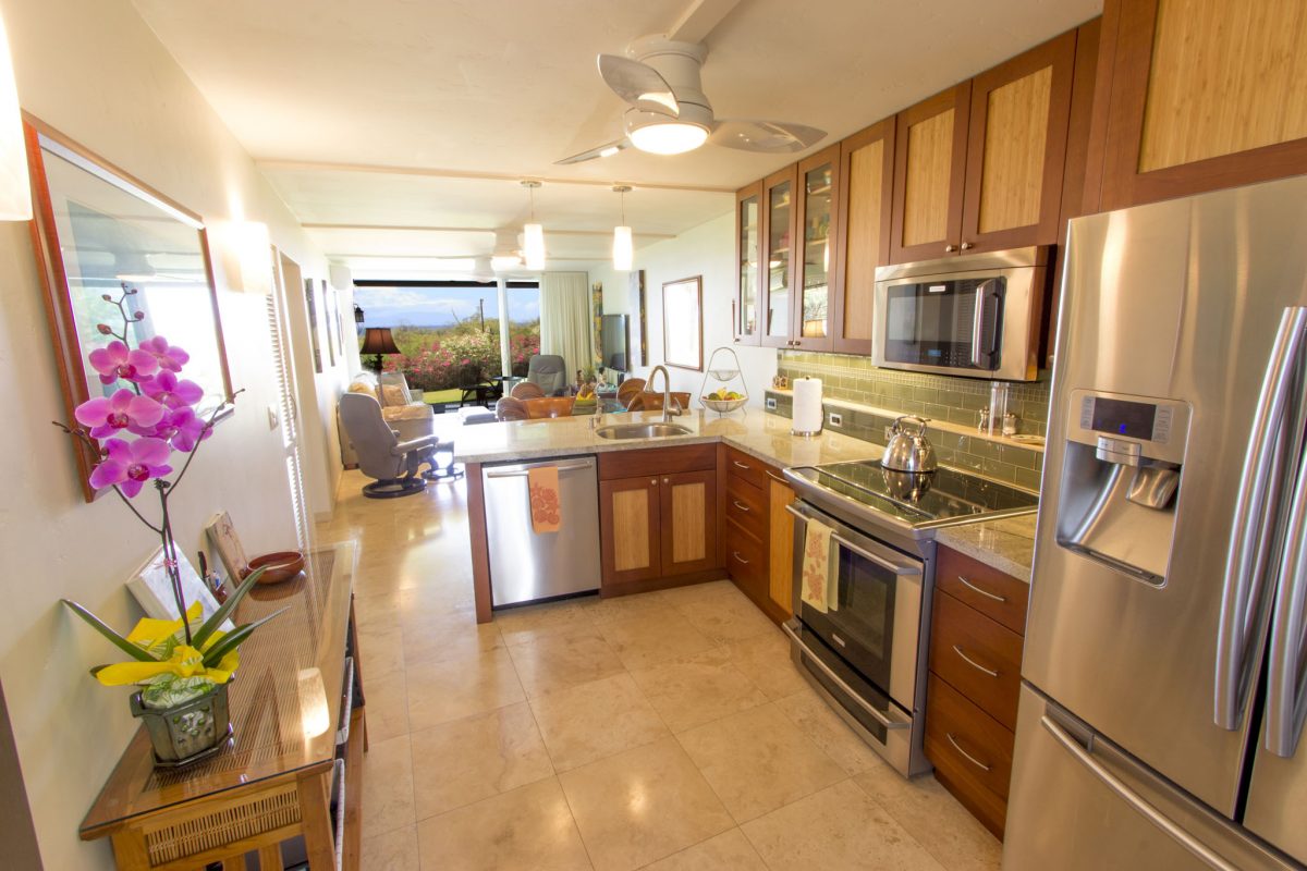 Kitchen | Maui Guidebook
