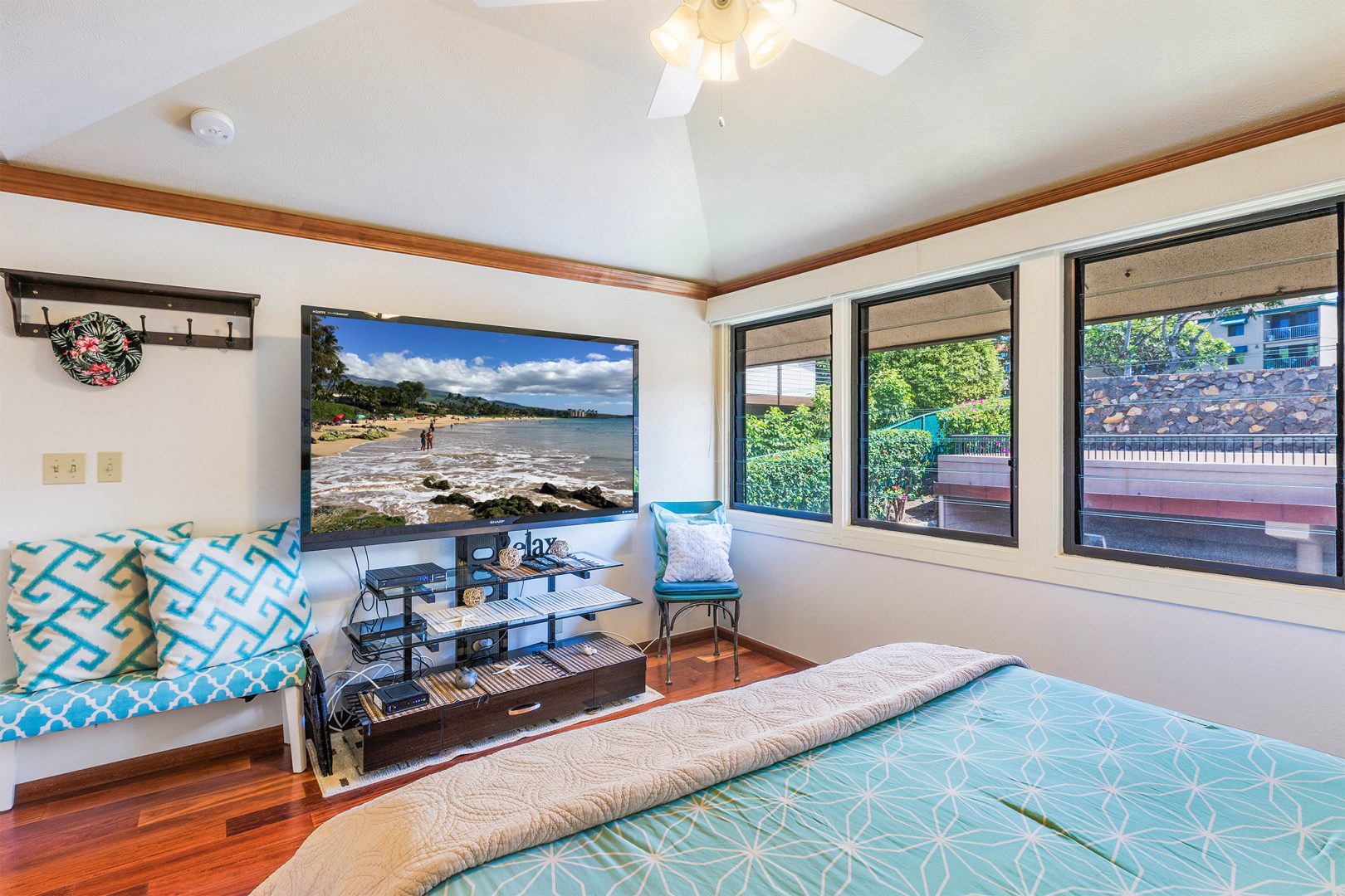 Beachfront Bliss | Maui Guidebook