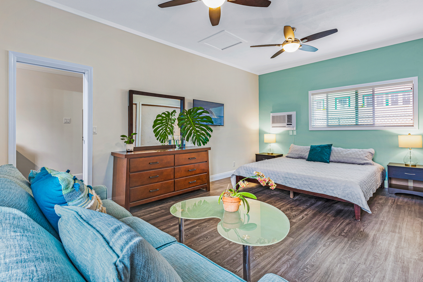 The Wayfinder | Maui Guidebook